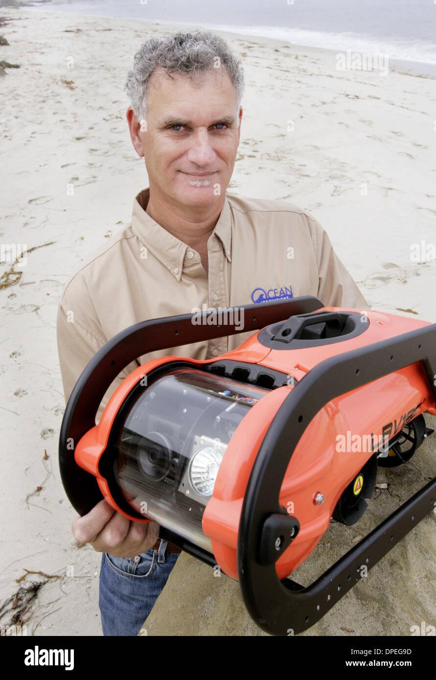 Underwater remote operated vehicles hi-res stock photography and images ...