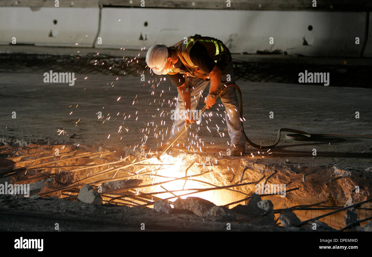 Exposed rebar hi-res stock photography and images - Alamy