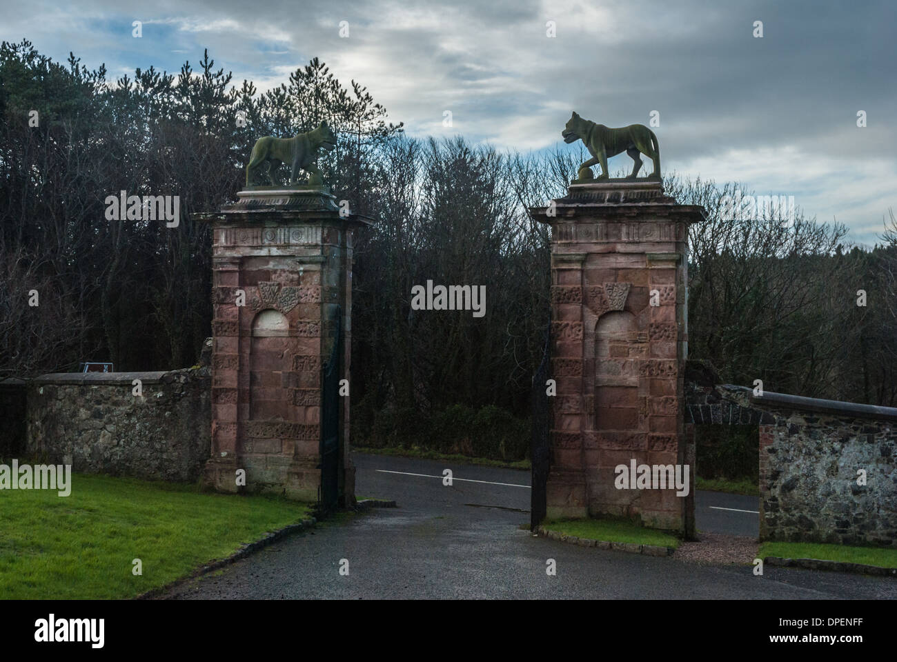 Lions gate entrance hi-res stock photography and images - Alamy