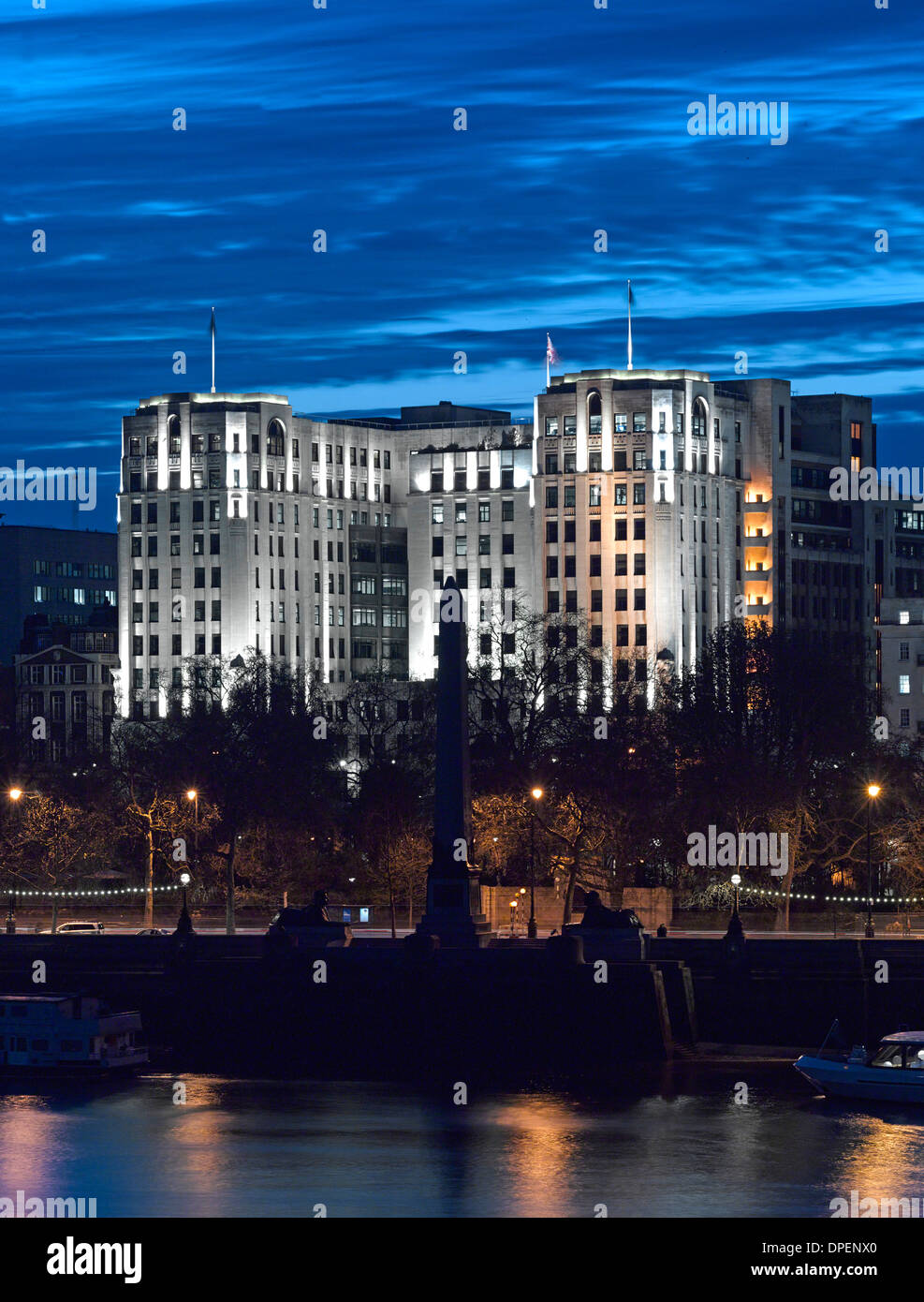 The Adelphi Building, London, United Kingdom. Architect: Colcutt and ...