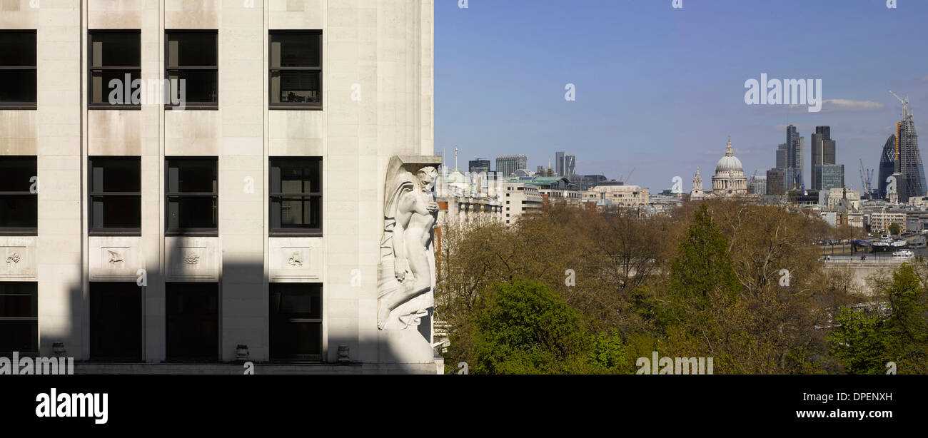 London adelphi building hi-res stock photography and images - Alamy