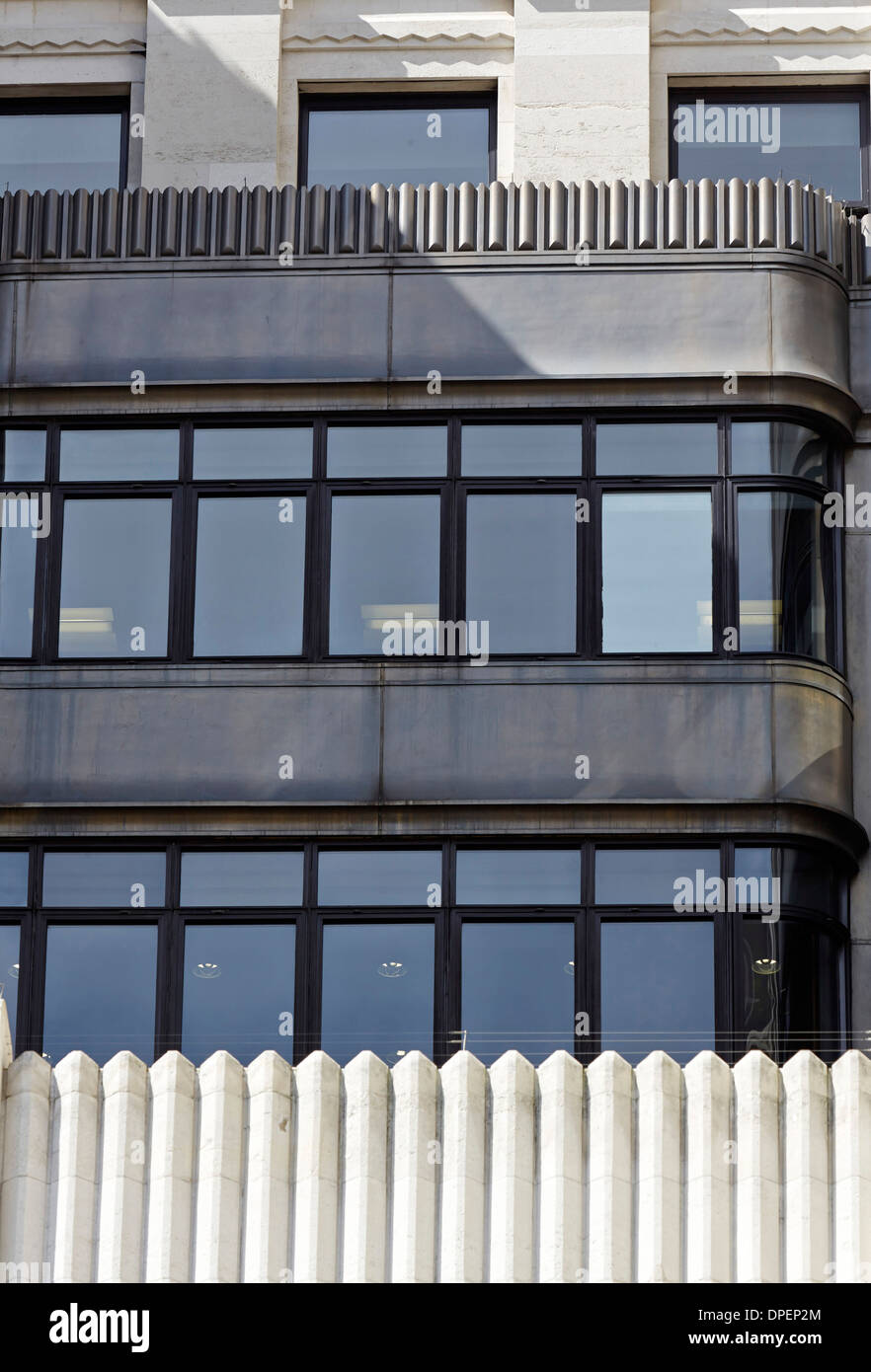 The Adelphi Building, London, United Kingdom. Architect: Colcutt and ...