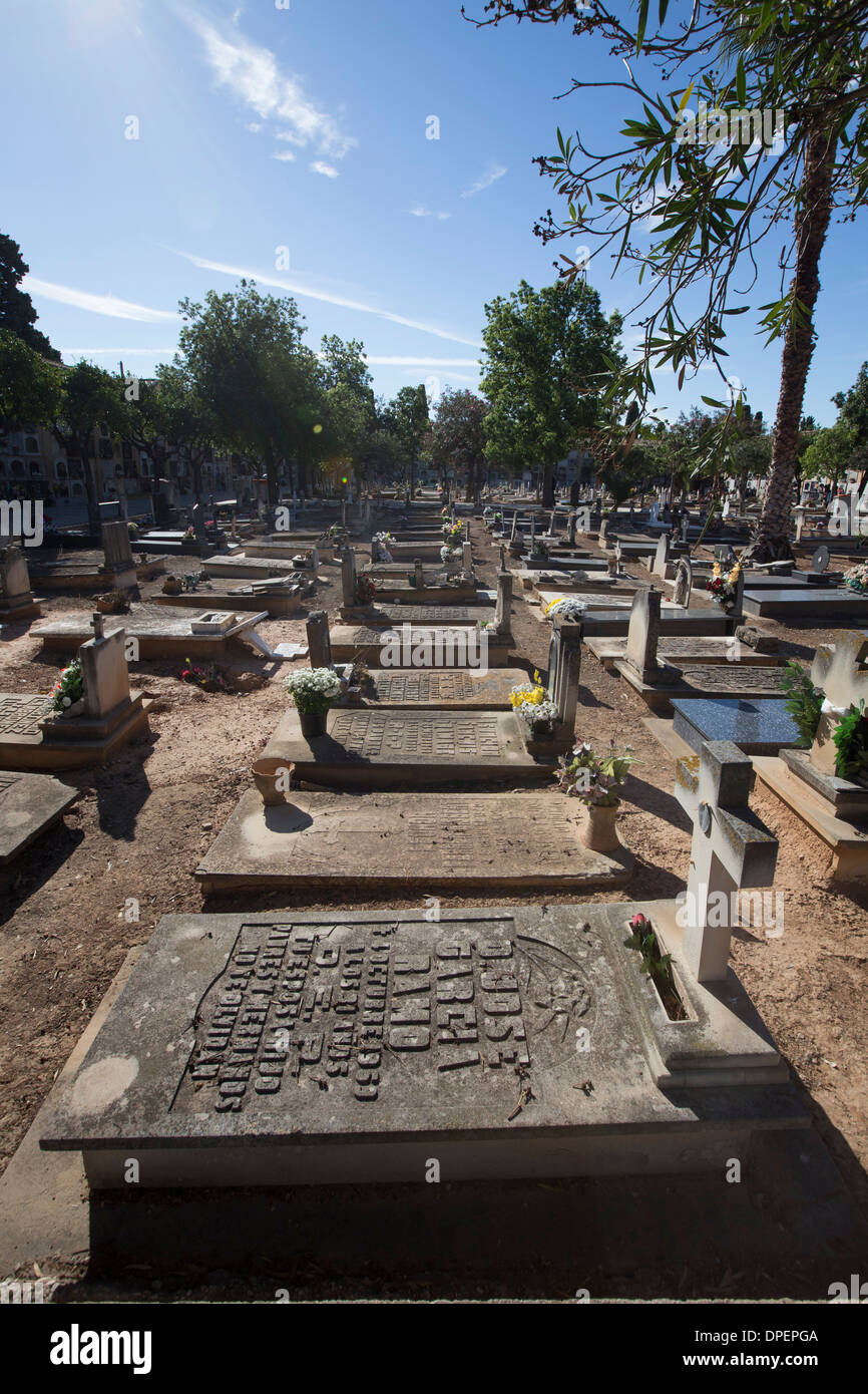 Tanks Cemetery Stock Photos & Tanks Cemetery Stock Images - Alamy