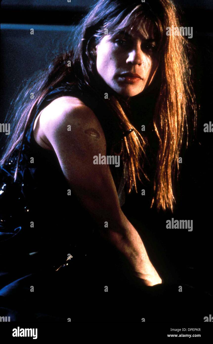 Linda hamilton terminator 2 hi-res stock photography and images - Alamy