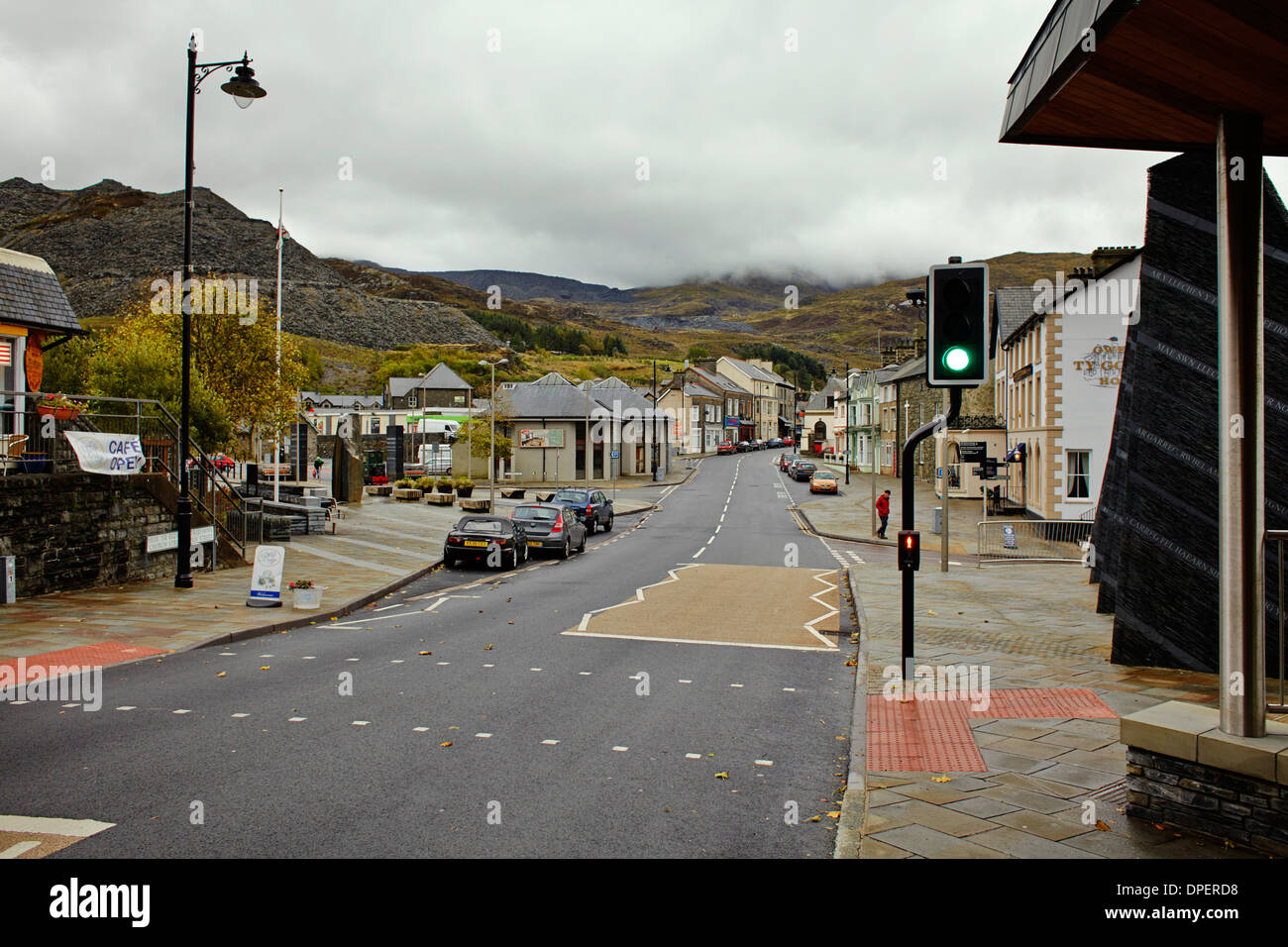 Dull welsh street hi-res stock photography and images - Alamy