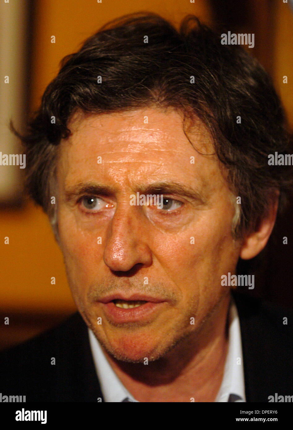 Irish actor gabriel byrne hi-res stock photography and images - Alamy