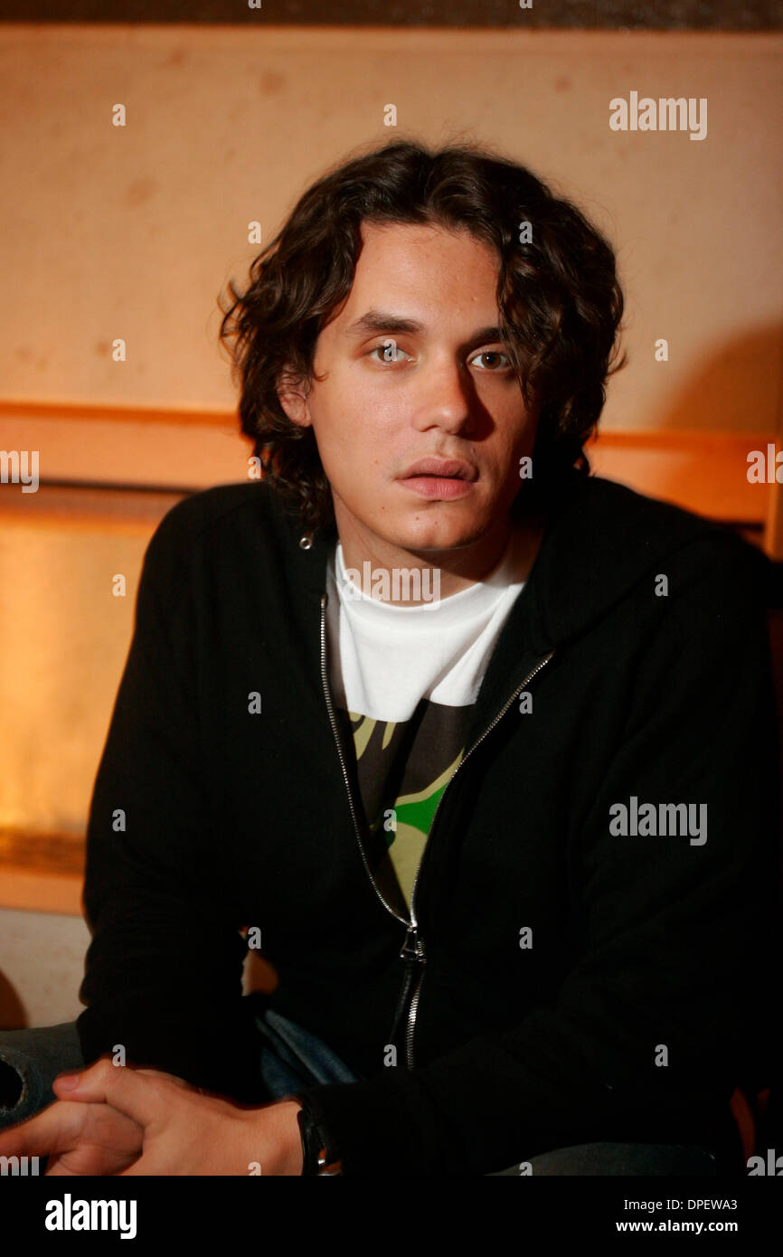 Aug 18, 2006 - New York , New York, USA - Singer guitarist JOHN MAYER ...