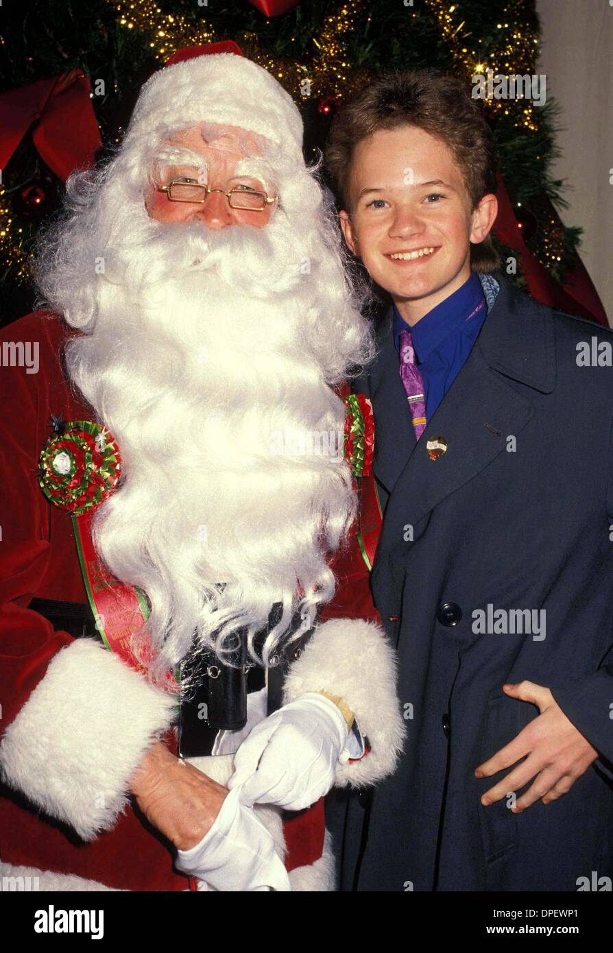 Phil roach ipol globe photos hi-res stock photography and images - Alamy