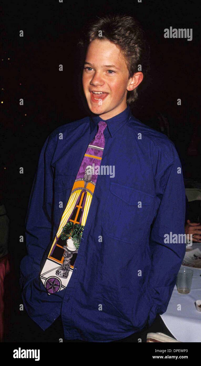 15697.NEIL PATRICK HARRIS 11-26-1989.PHOTO BY PHIL ROACH-IPOL-GLOBE ...