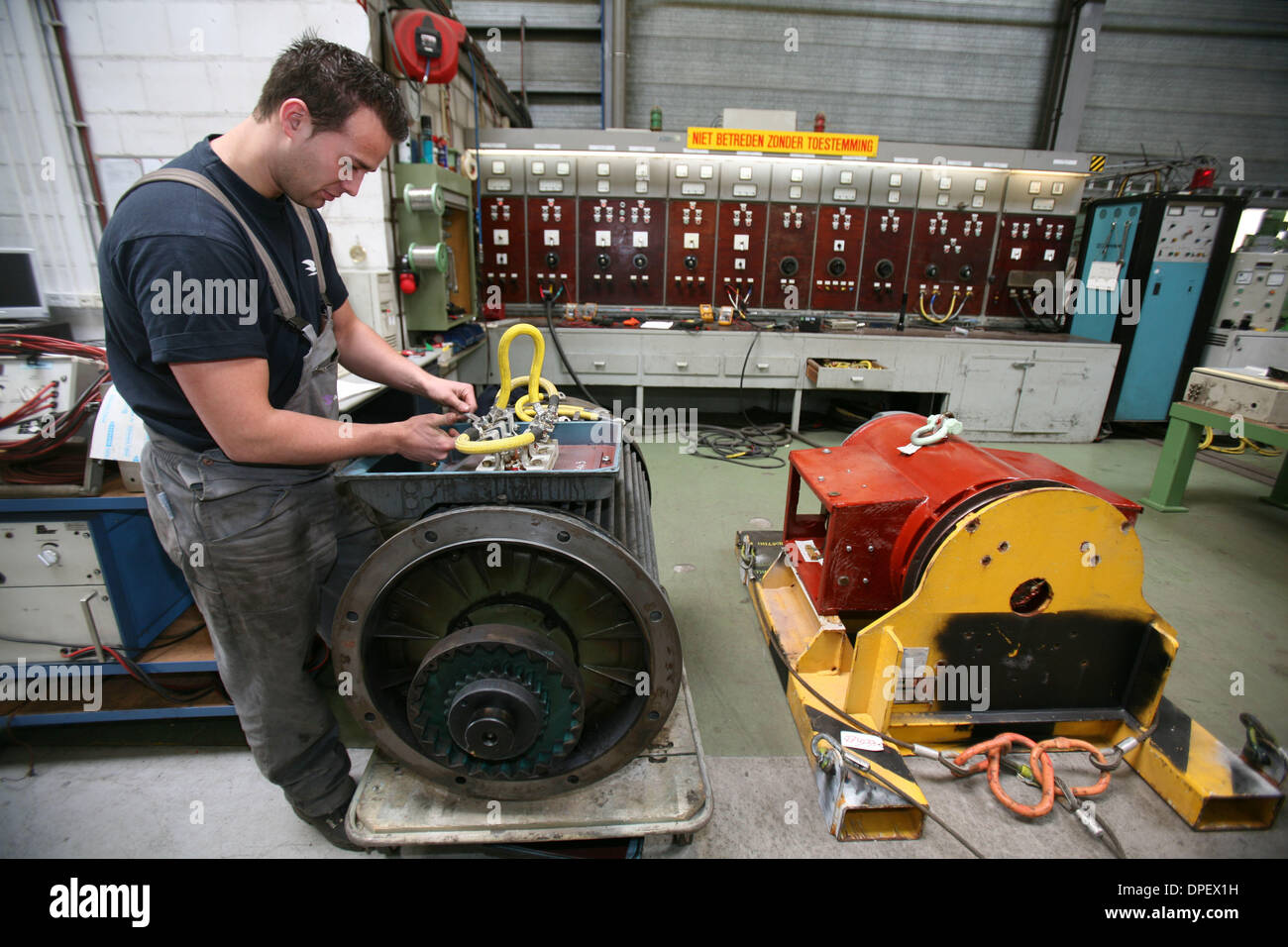 Electrotechnic hi-res stock photography and images - Alamy