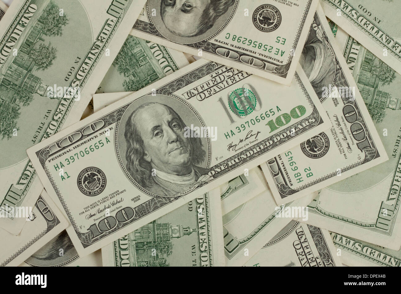 Background texture of the green hundred-dollar bills Stock Photo - Alamy