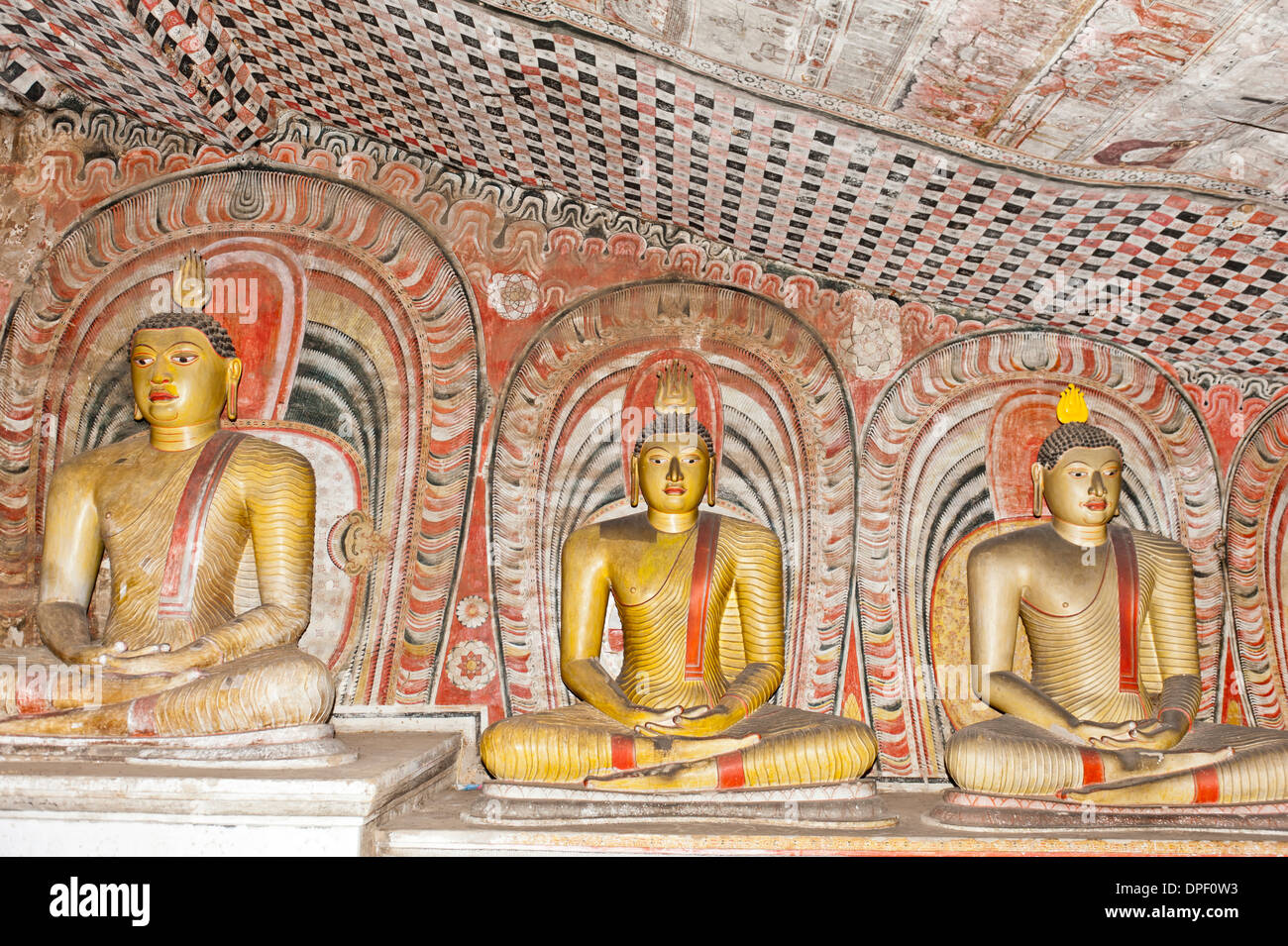 Three statues of Buddha in meditation, Buddhas meditating, Dhyana Mudra ...