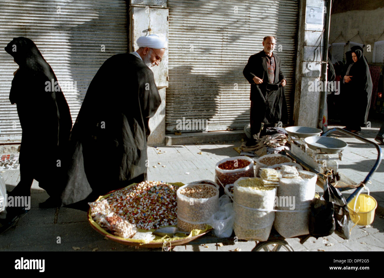 Sep 16, 2006 - Tehran, Iran - Street trade in Tehran. (Credit Image ...