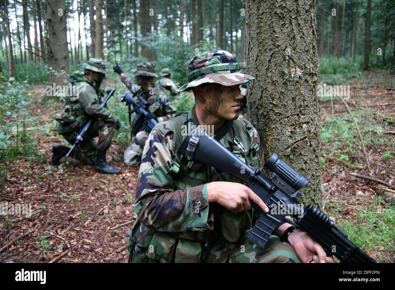 Dutch army hi-res stock photography and images - Alamy