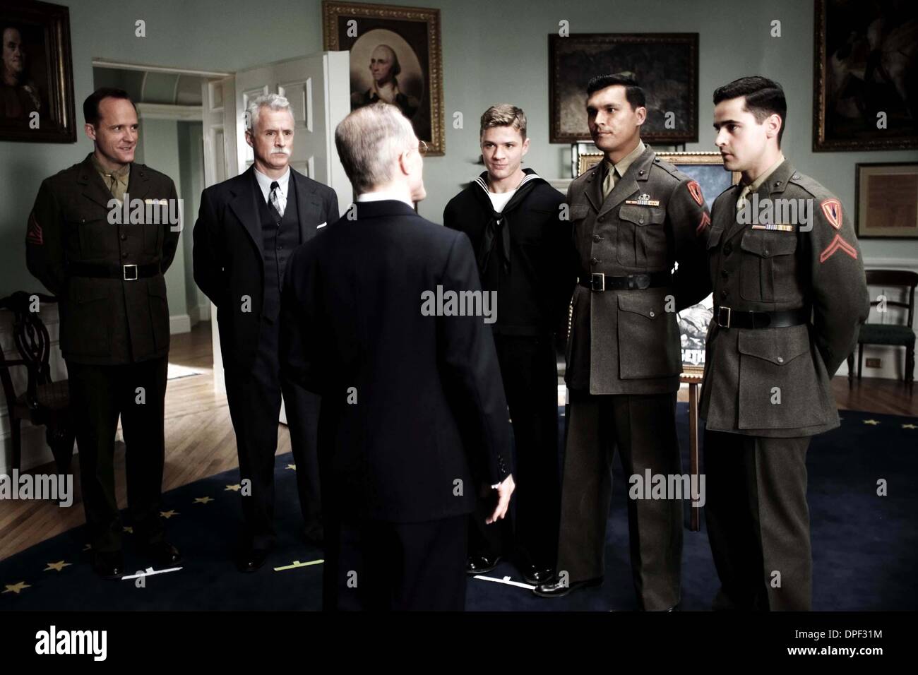 Flag raisers hi-res stock photography and images - Alamy
