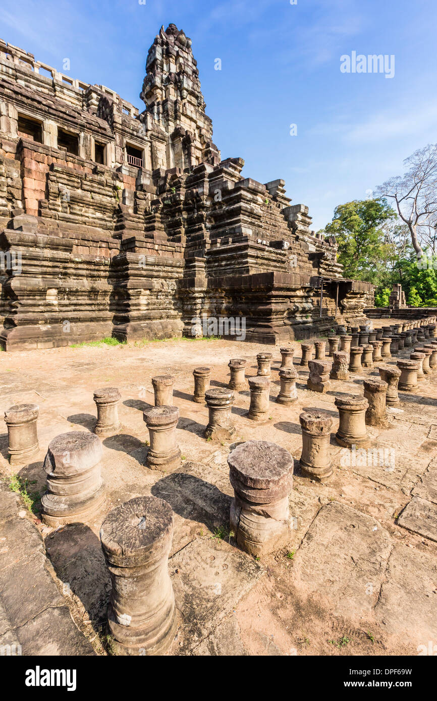 Baphuon temple hi-res stock photography and images - Alamy