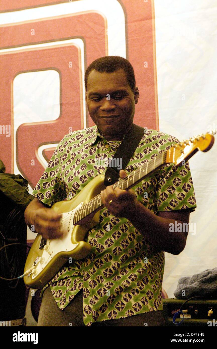 Sept. 27, 2006 - New York, New York, U.S. - K50028BCO.Robert Cray ...