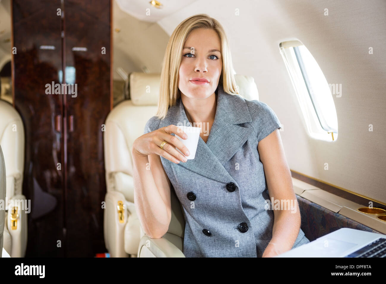 Professional girl hi-res stock photography and images - Alamy