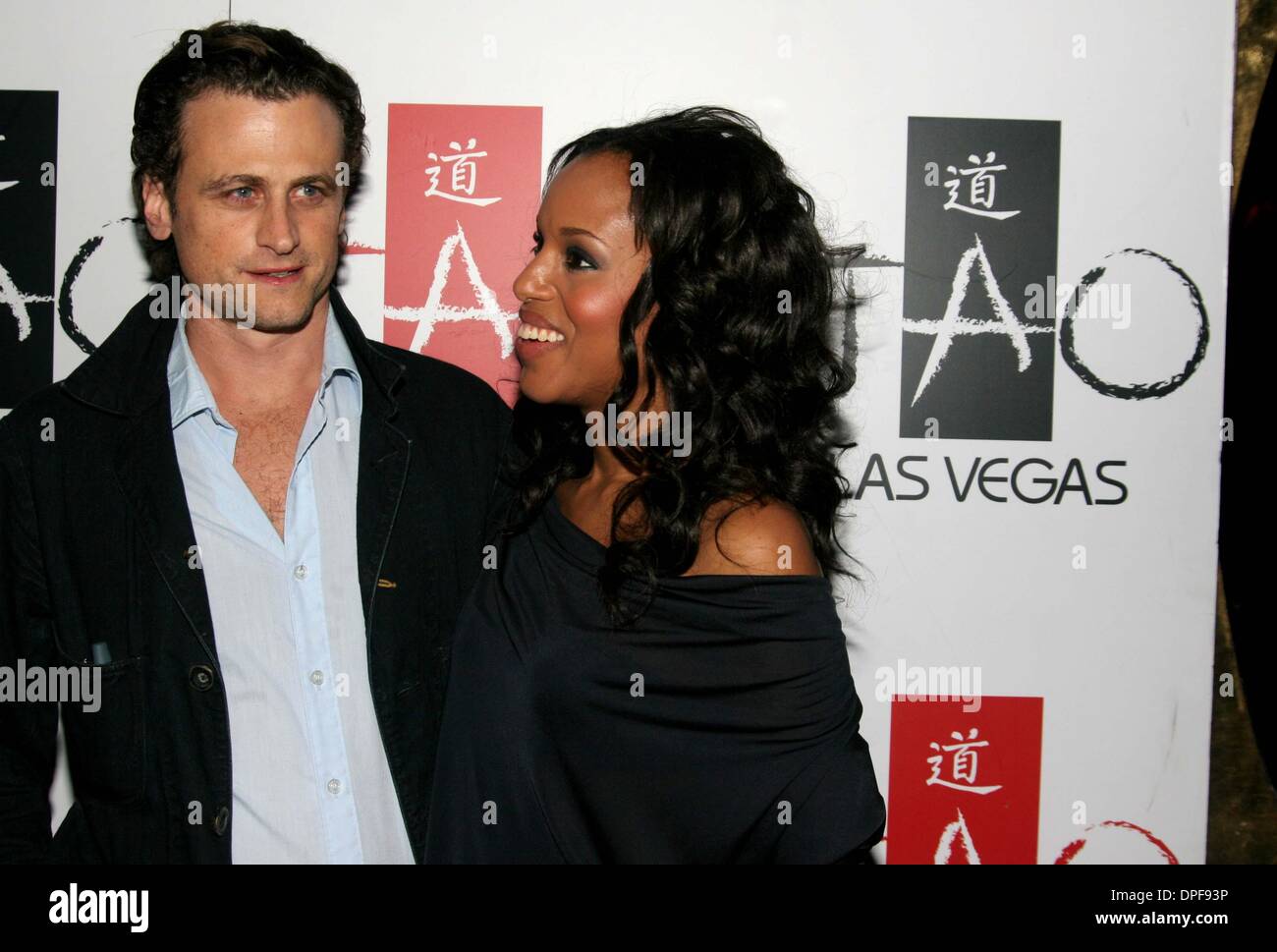 Dec. 10, 2006 - Hollywood, California, U.S. - K51040EG.RAVEN SYMONE ...