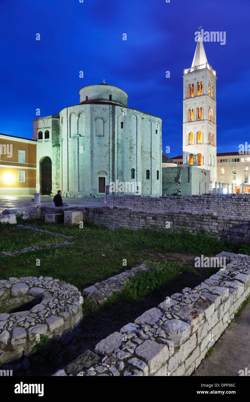 Roman bell tower hi-res stock photography and images - Alamy