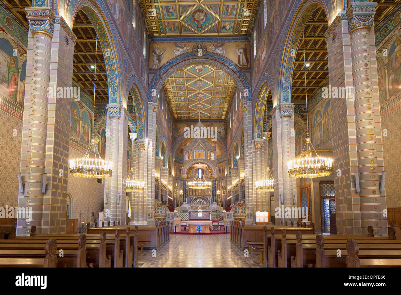 Cathedral pecs cathedral peter pecs hi-res stock photography and images ...