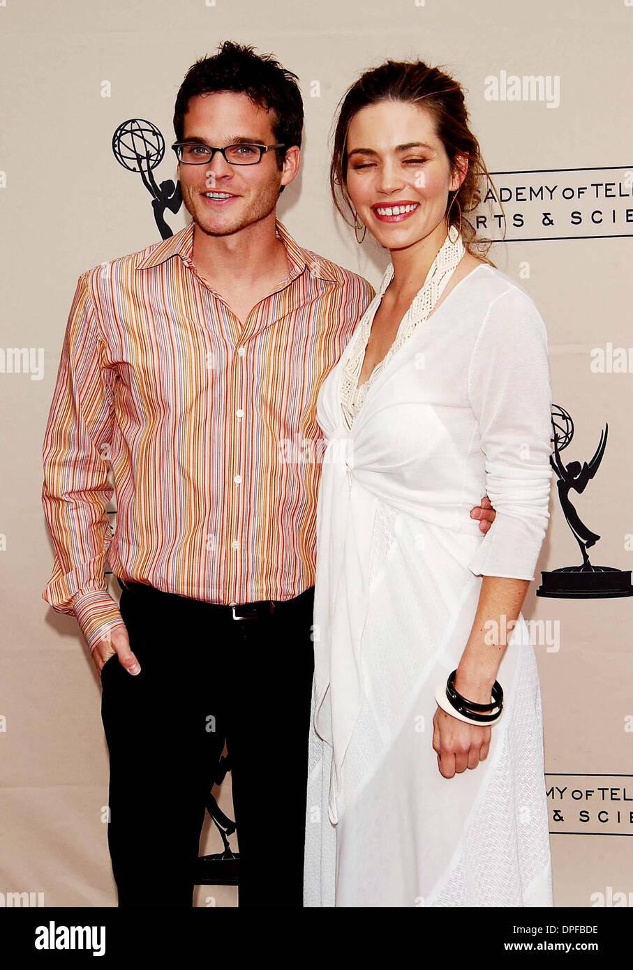 Amelia heinle and greg rikaart hi-res stock photography and images - Alamy