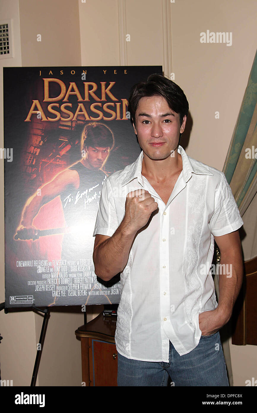 July 12, 2006 - Hollywood, California, U.S. - K49002EG.25TH ANNUAL VSDA ...