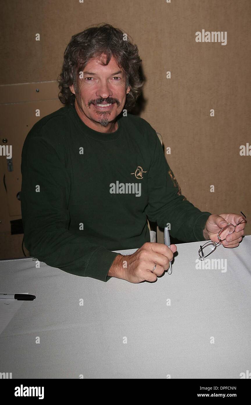 Gary graham star trek hi-res stock photography and images - Alamy