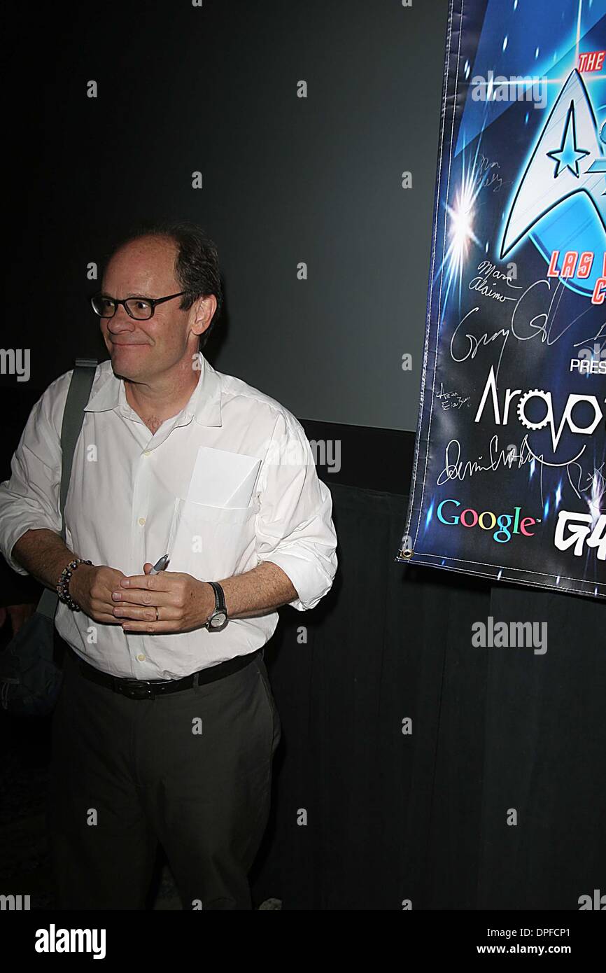 Ethan Phillips High Resolution Stock Photography and Images - Alamy