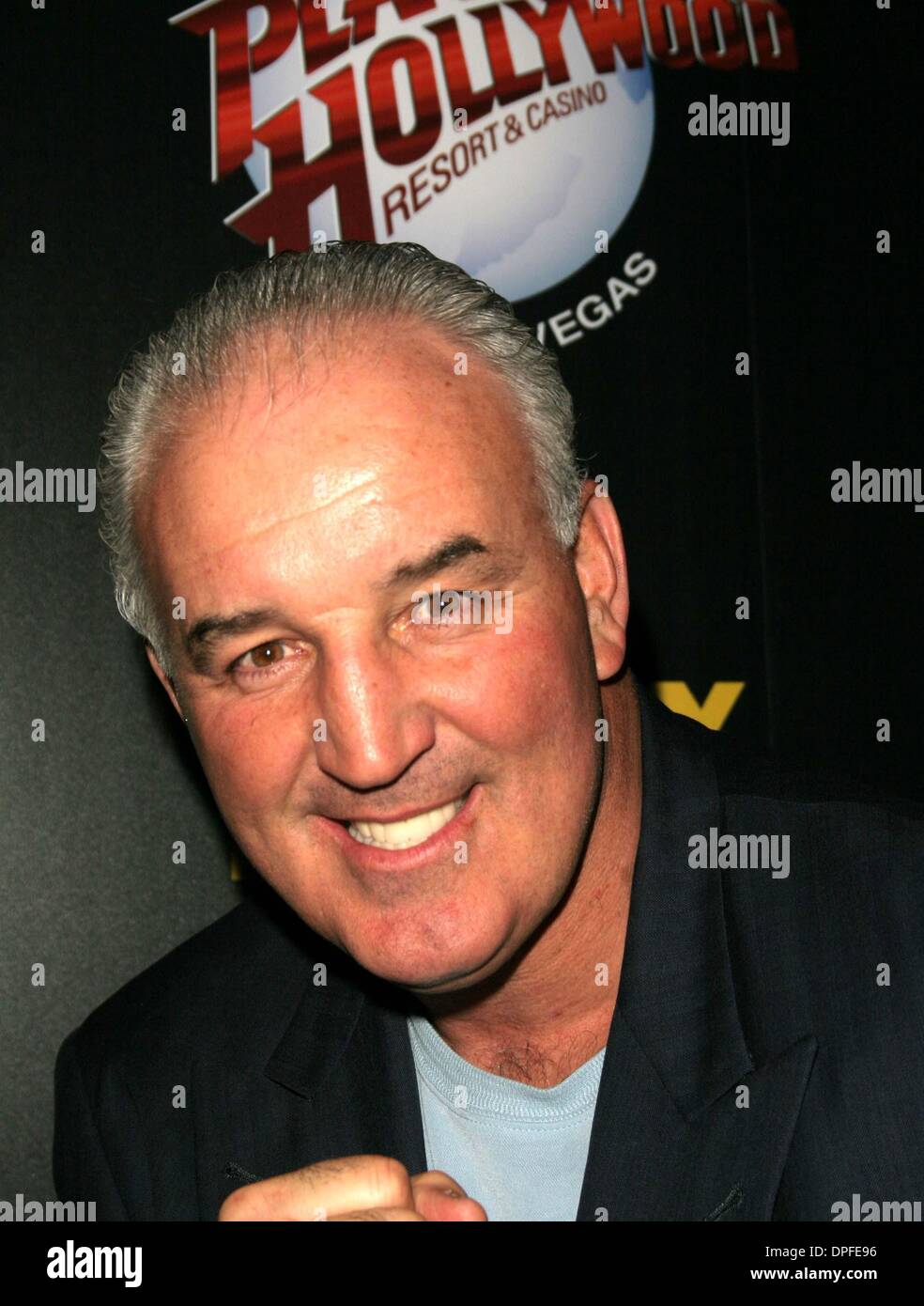Gerry cooney hi-res stock photography and images - Alamy