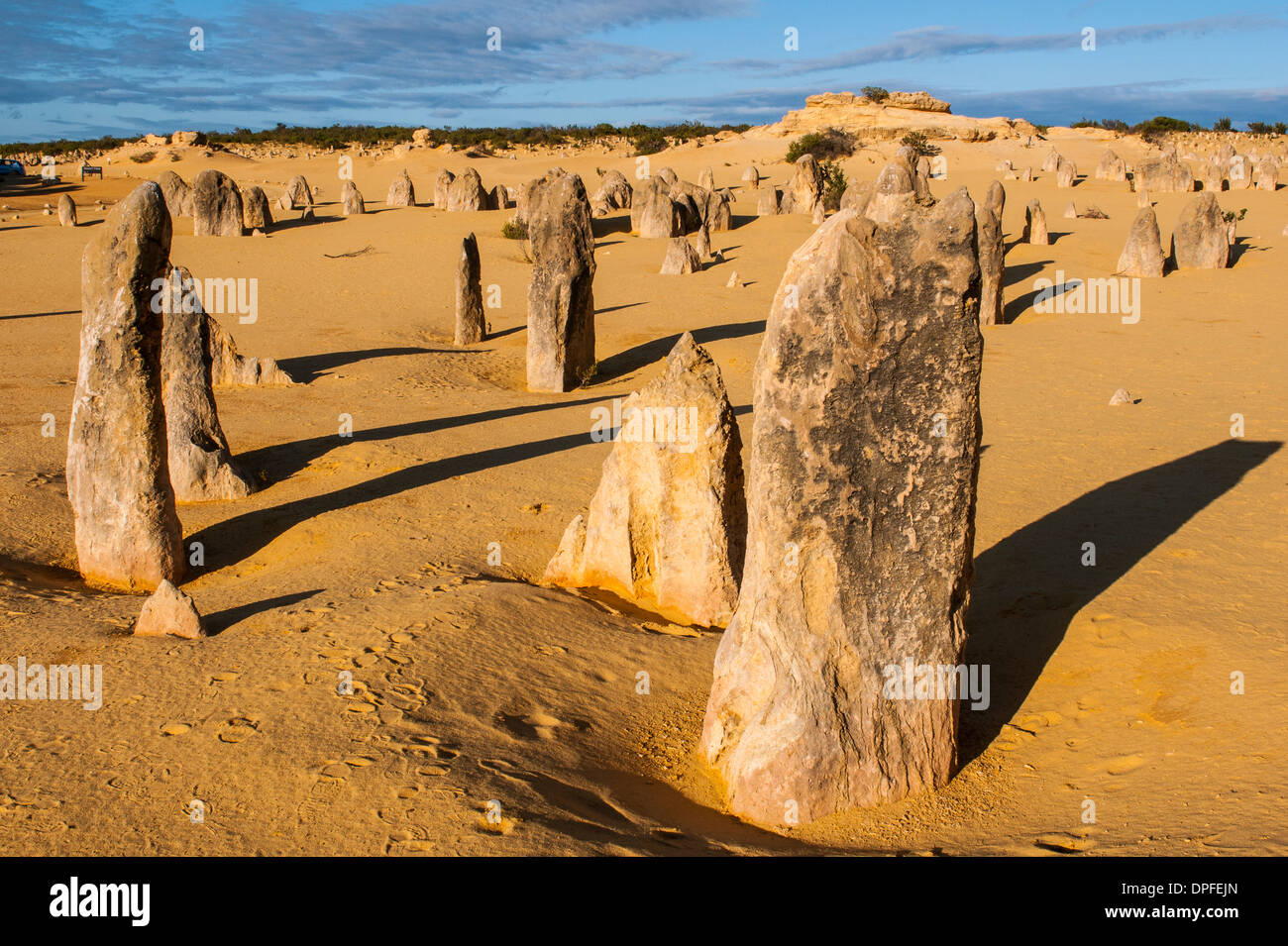 Pinnacles limestone hi-res stock photography and images - Alamy
