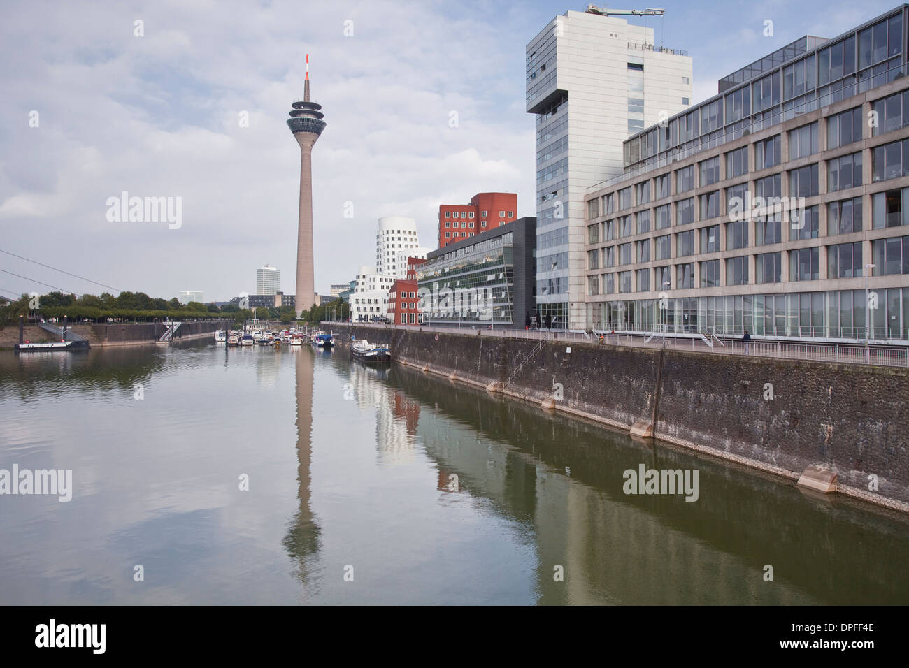 Old docks hi-res stock photography and images - Alamy
