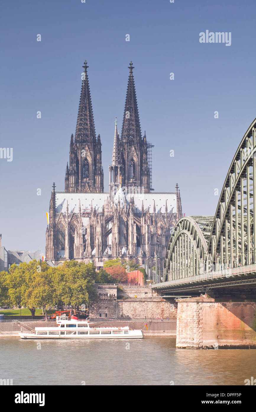 Cologne cathedral dom hi-res stock photography and images - Alamy