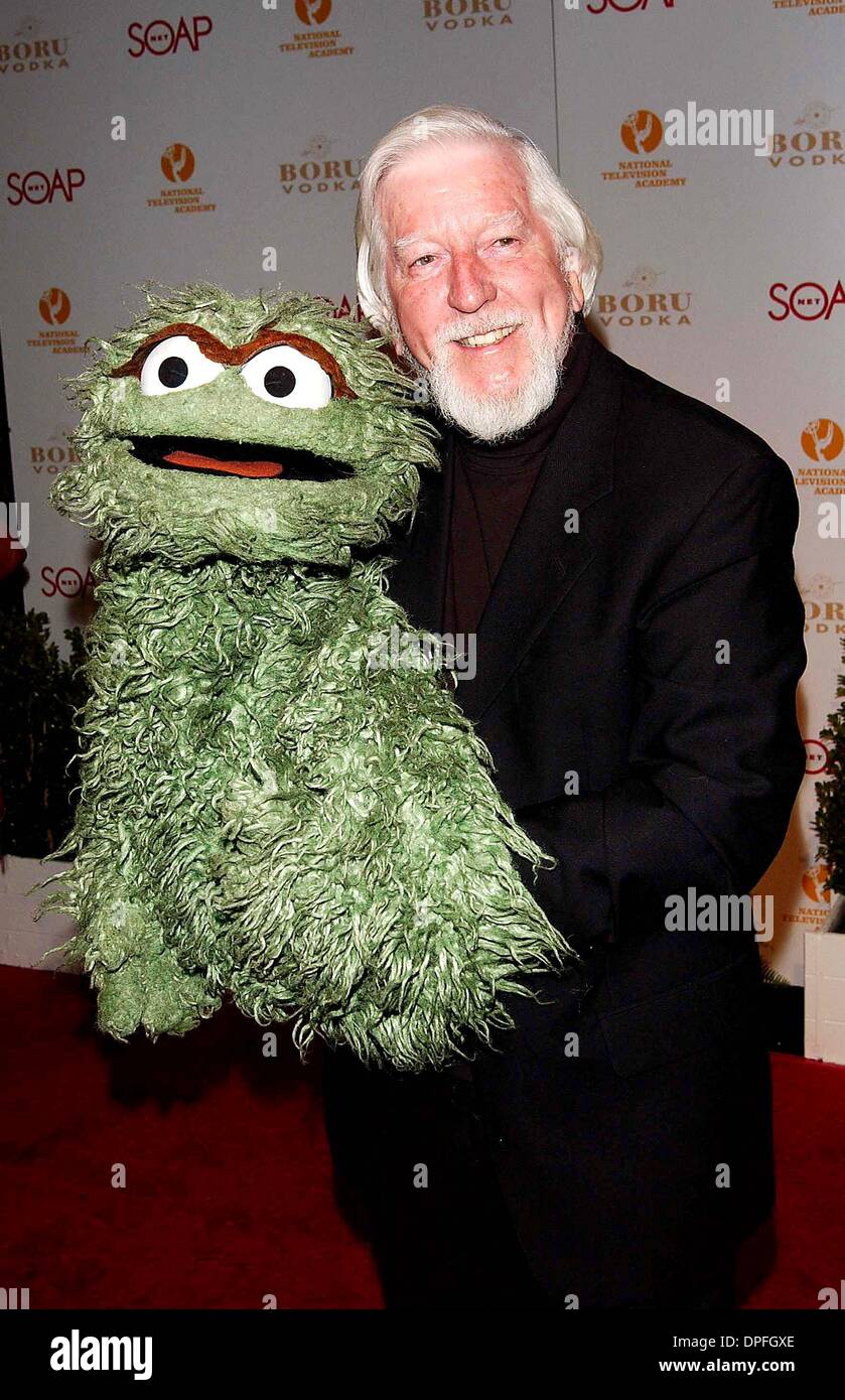 Oscar the grouch hi-res stock photography and images - Alamy