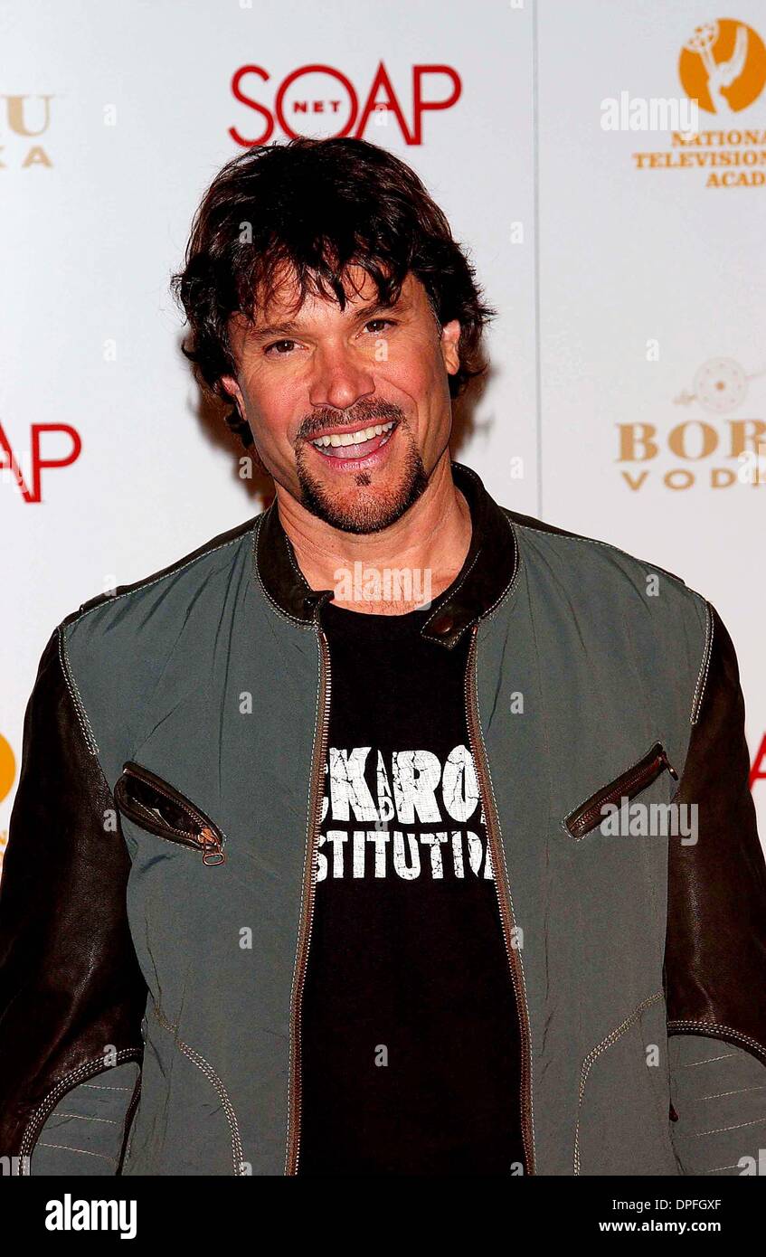 Apr. 27, 2006 - Hollywood, California, U.S. - K47701EG.33RD ANNUAL ...