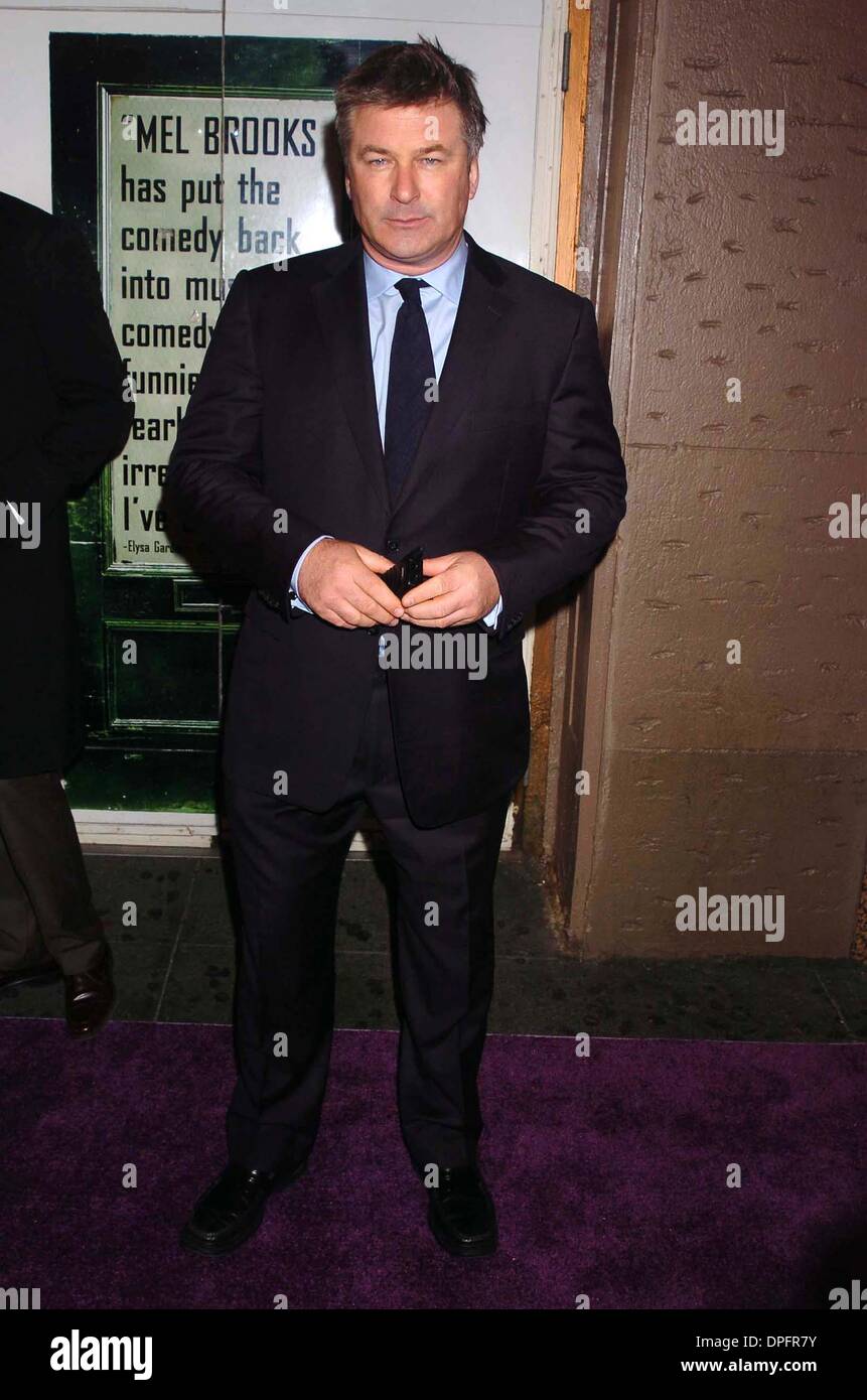 Dec. 4, 2006 - New York, New York, U.S. - BILLY CRYSTAL HOSTS TISCH ON ...