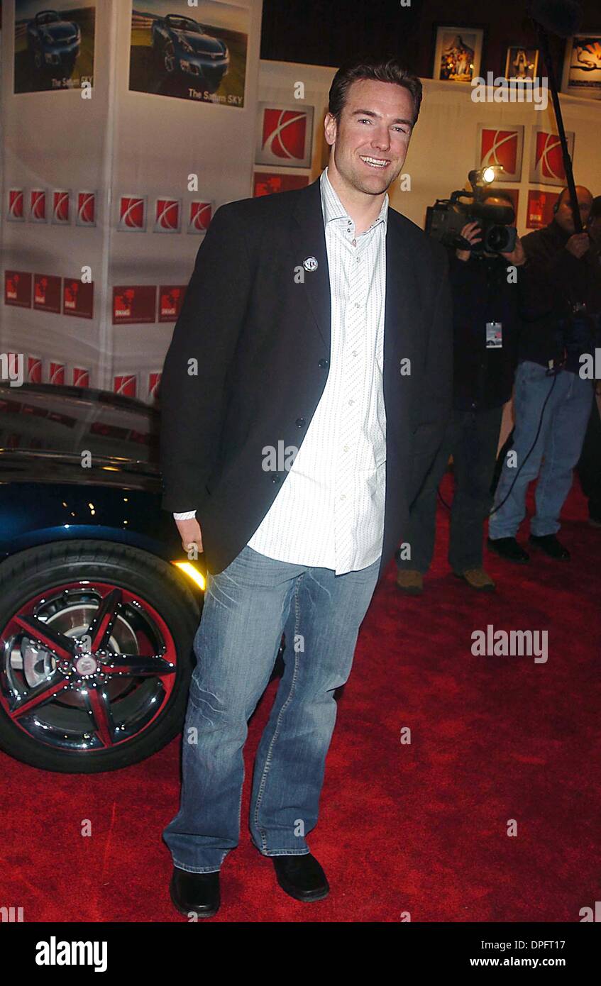 Apr. 11, 2006 - New York, New York, U.S. - SATURN ROCKS TIMES SQUARE TO ...