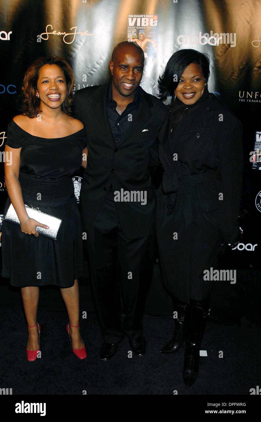 Oct. 16, 2006 - New York, New York, U.S. - DIDDY HOSTS A BLACK PARTY TO ...