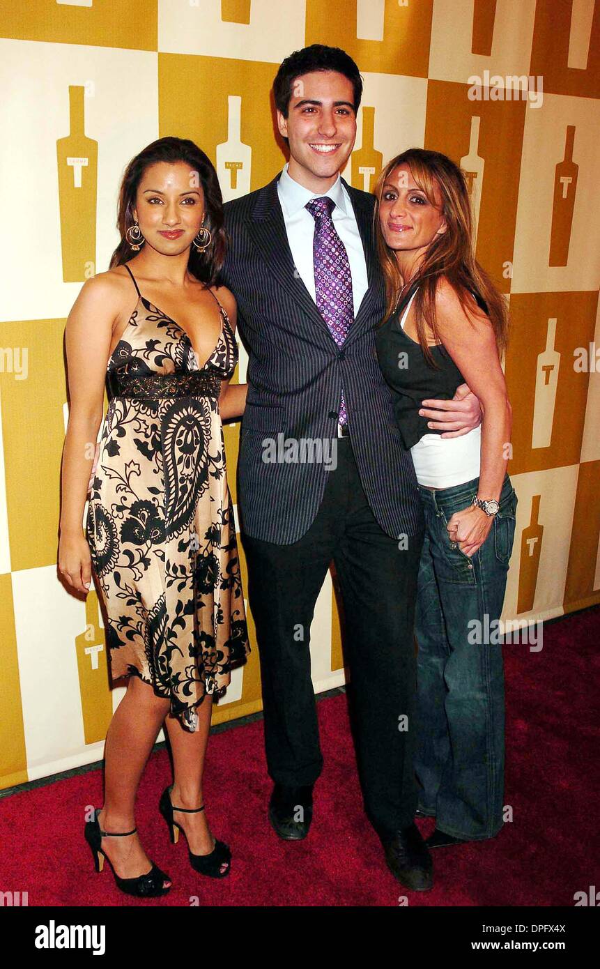 Oct. 26, 2006 - New York, New York, U.S. - CELEBS TOAST TO THE NEW ...