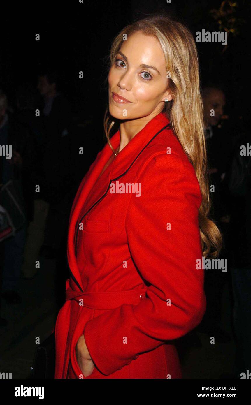 Elizabeth berkley 2006 hi-res stock photography and images - Alamy