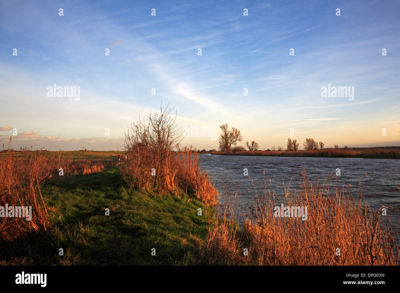 A view of the River Bure on the Norfolk Broads in winter near Horning ...