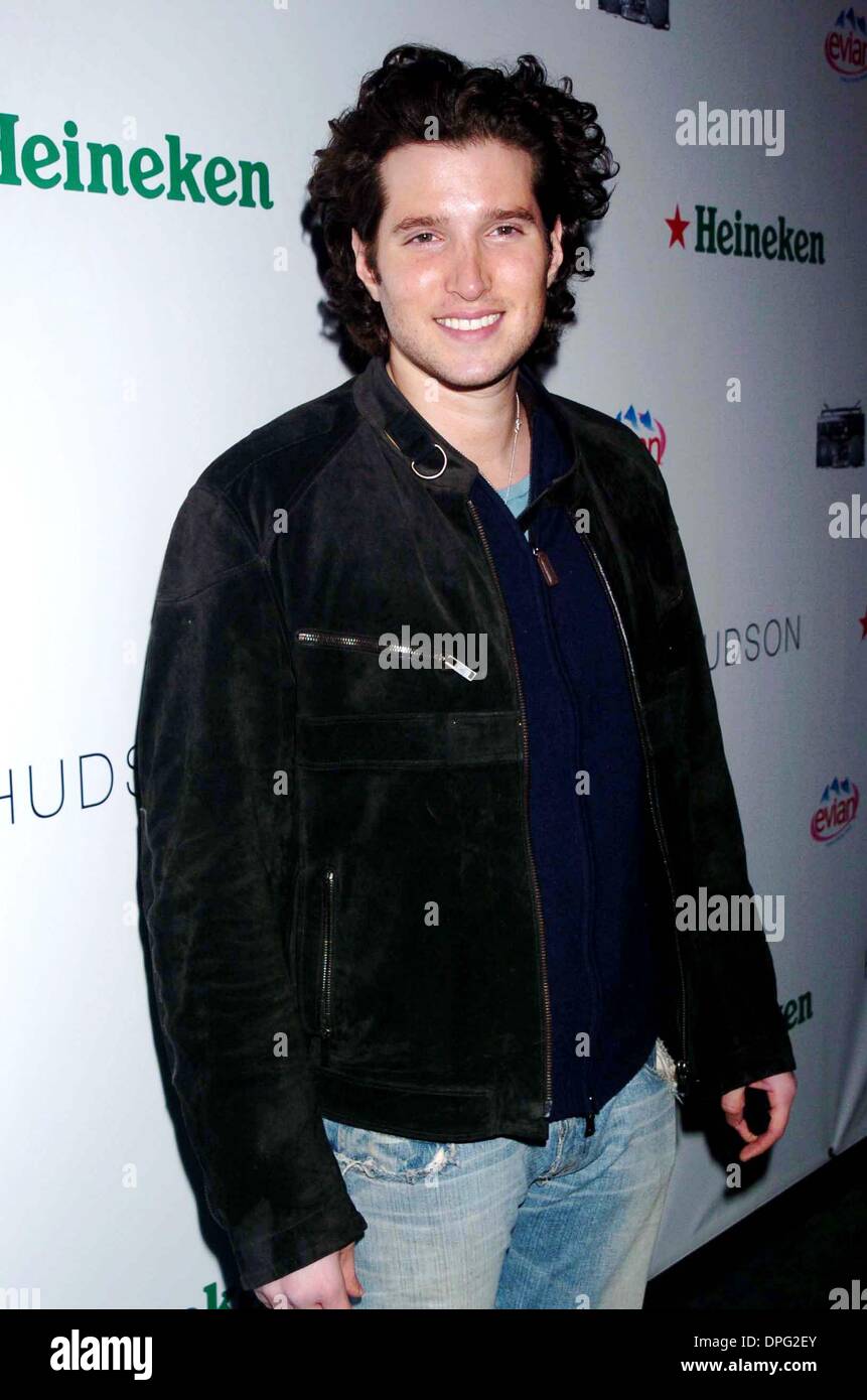 Perez hilton 2006 hi-res stock photography and images - Alamy