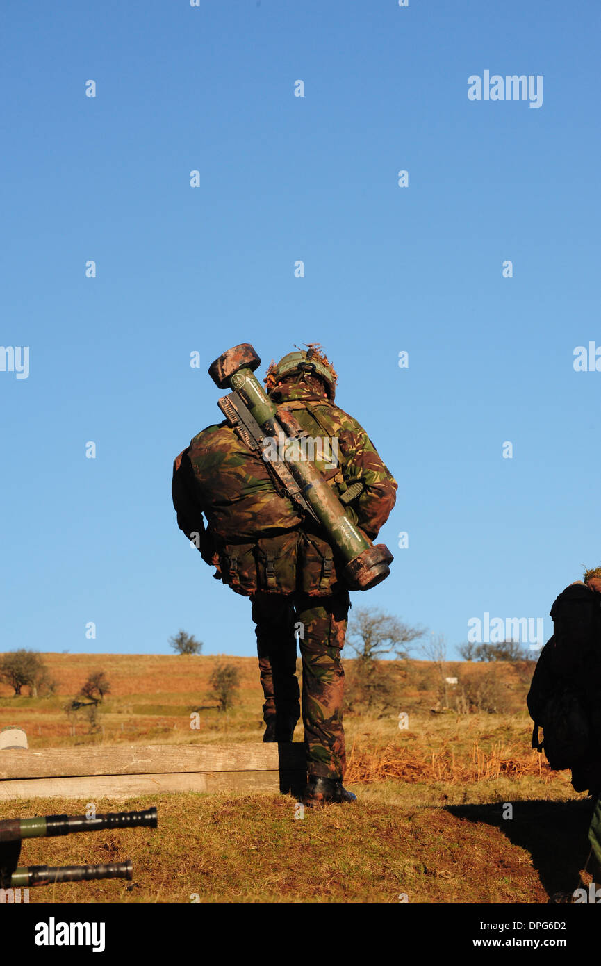 Next-generation Light Anti-tank Weapon (NLAW Stock Photo - Alamy