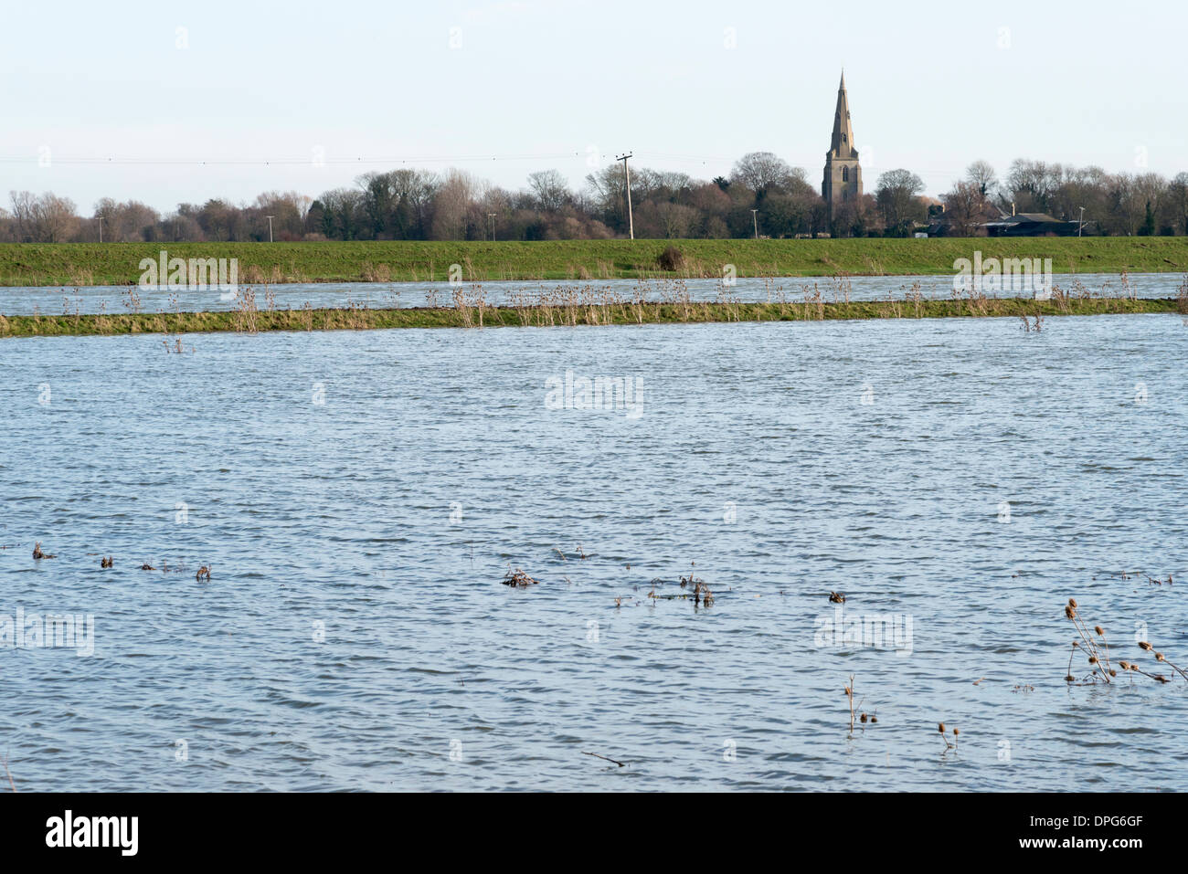 The flood plain of the River Great Ouse near the village of Over ...
