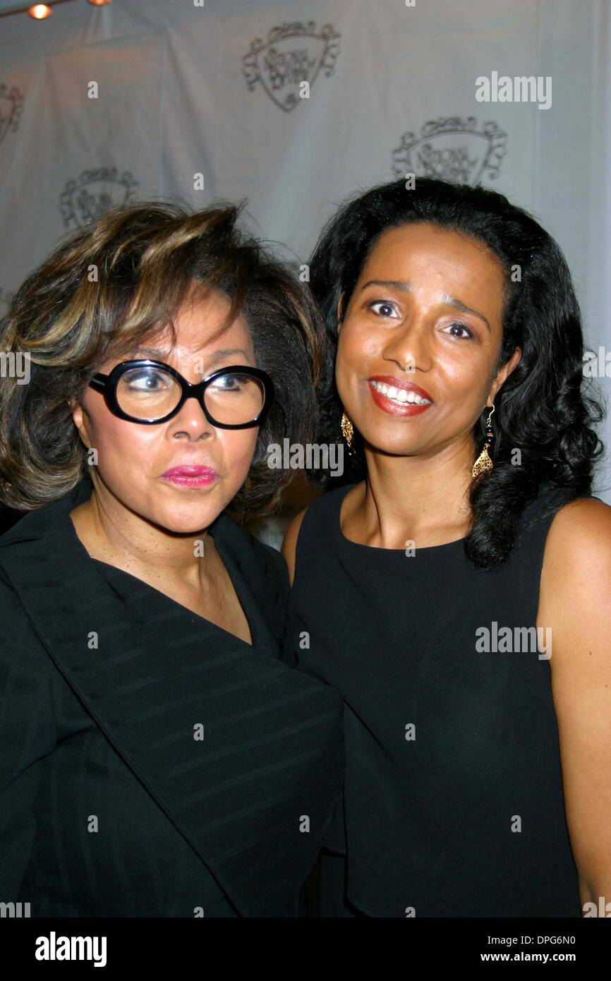 Diahann carroll suzanne hi-res stock photography and images - Alamy