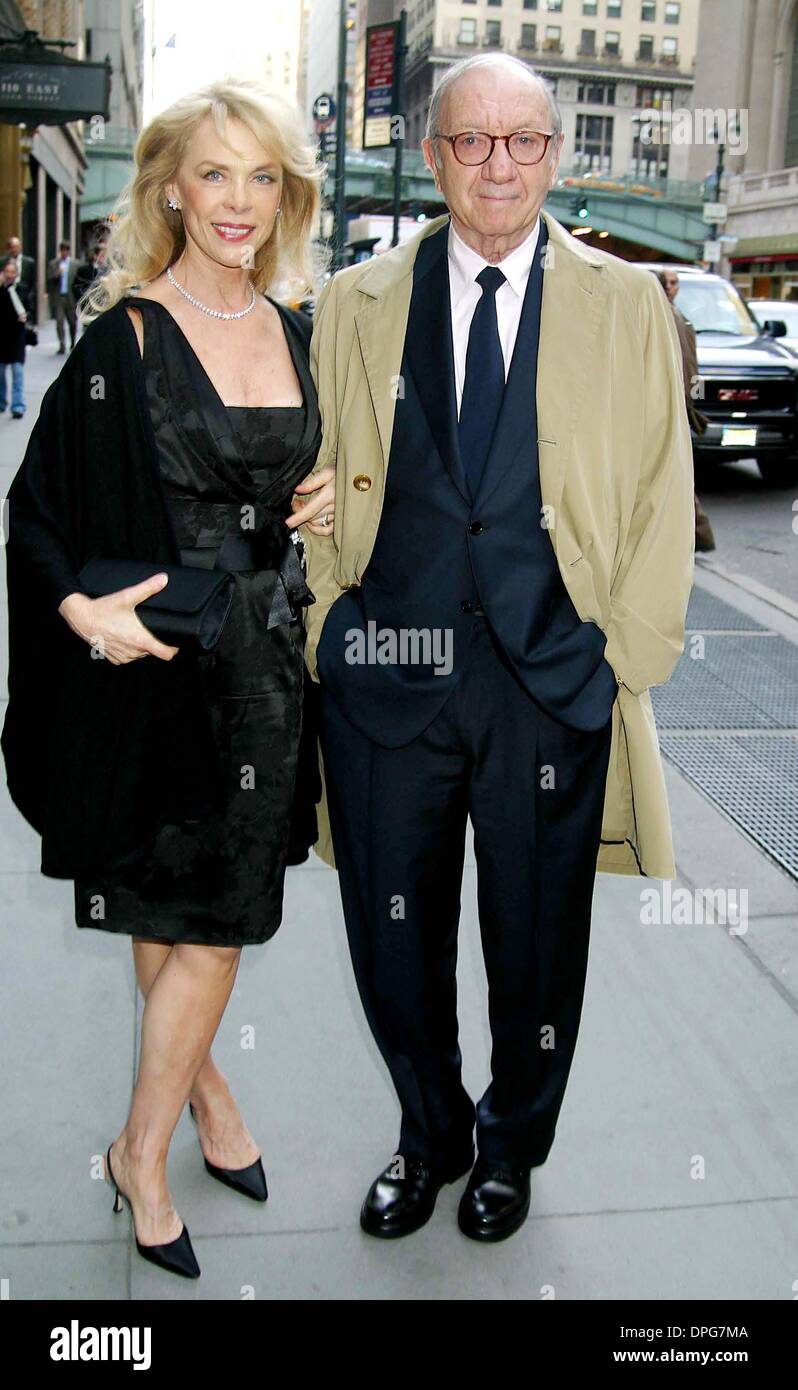 Elaine joyce hi-res stock photography and images - Alamy