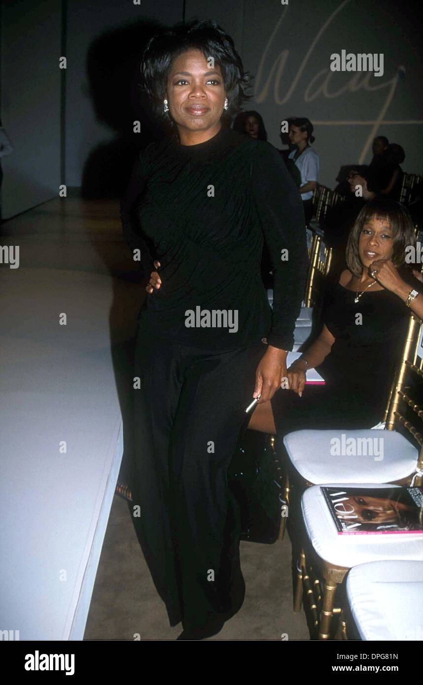 Winfrey 2002 hi-res stock photography and images - Alamy