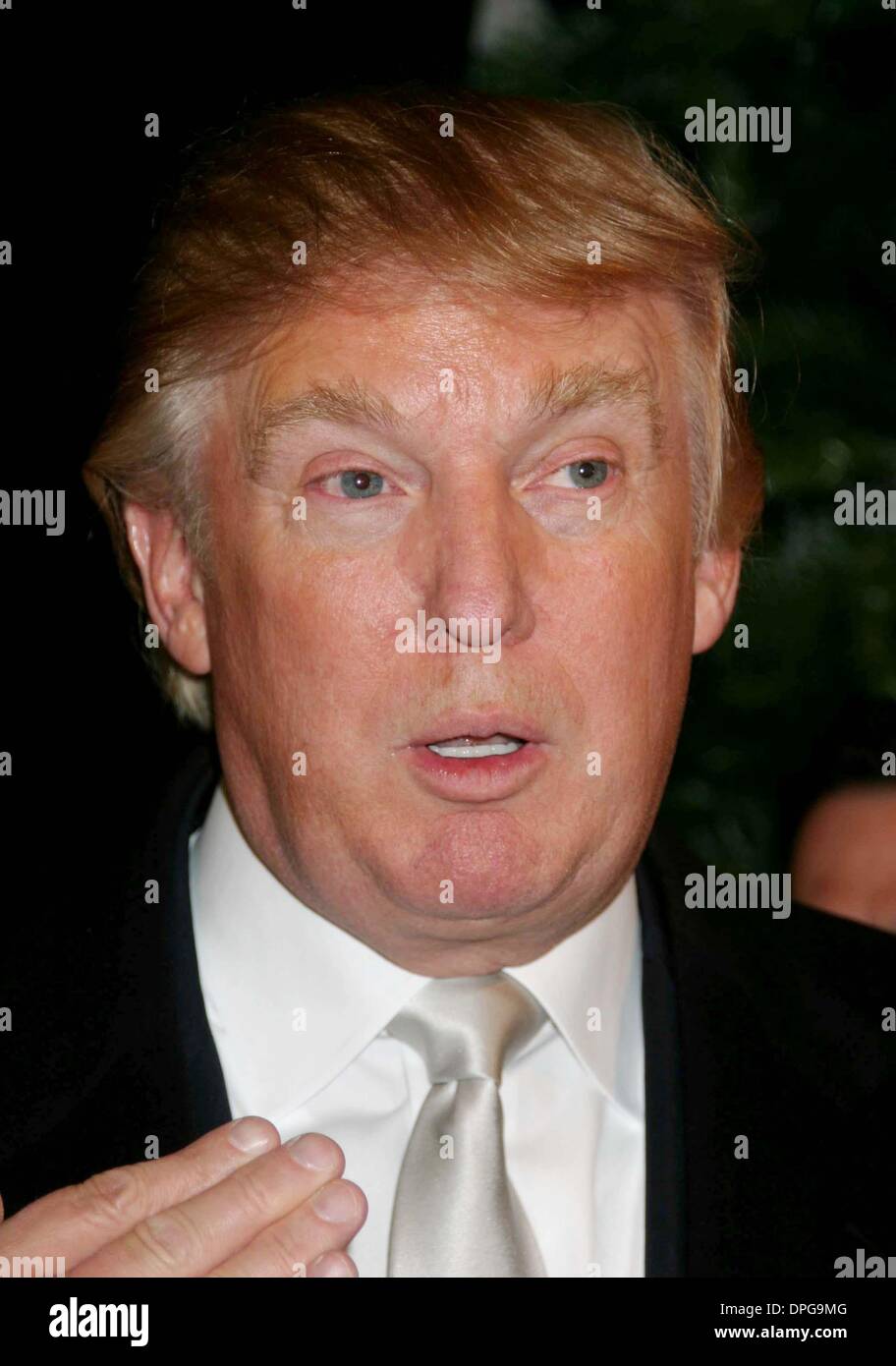 Dec. 11, 2006 - New York, New York, U.S. - K51045JBU.TRUMP MAG AND FAO ...