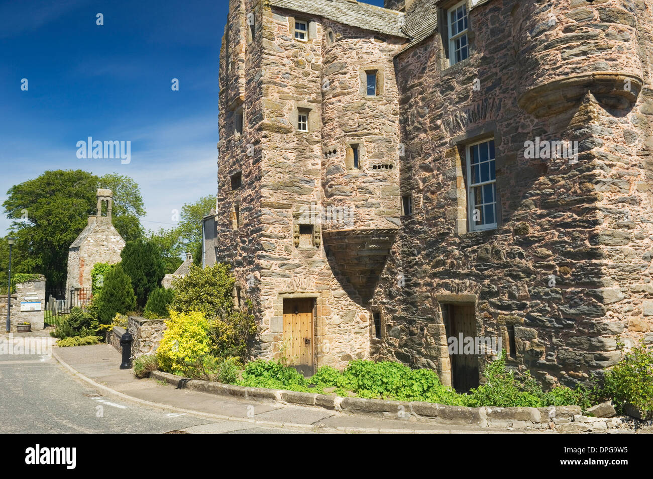 Castle historic fordyce aberdeenshire hi-res stock photography and ...