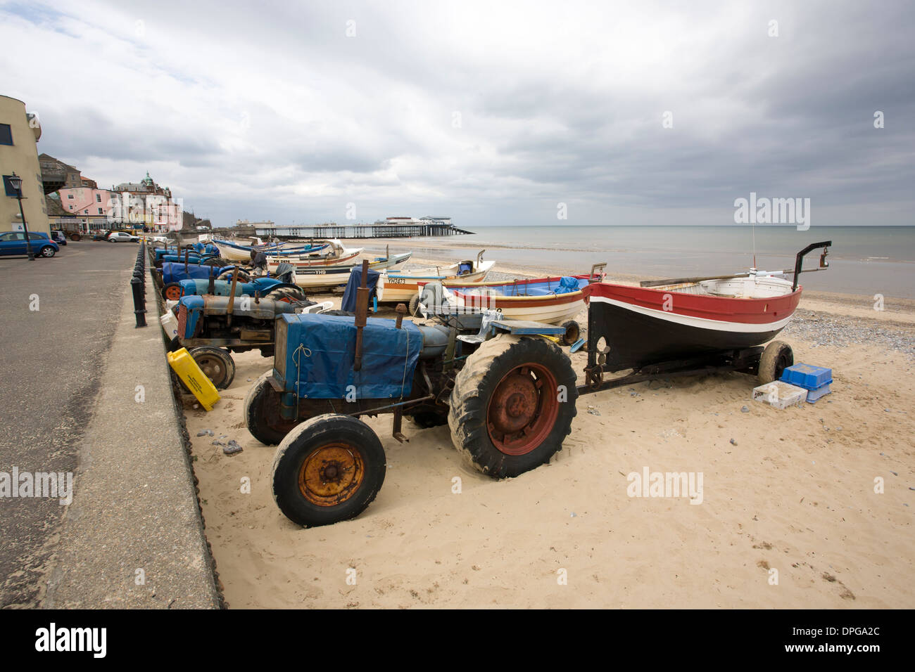 Cromer Beach Tractors Stock Photo - Alamy